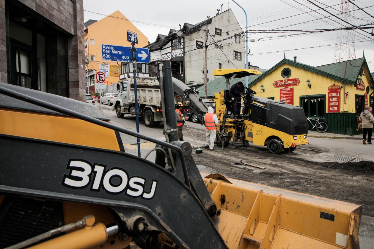 Avanza la repavimentación de las calles céntricas - Ushuaia Noticias Avanza la repavimentación de las calles céntricas - Ushuaia Noticias
